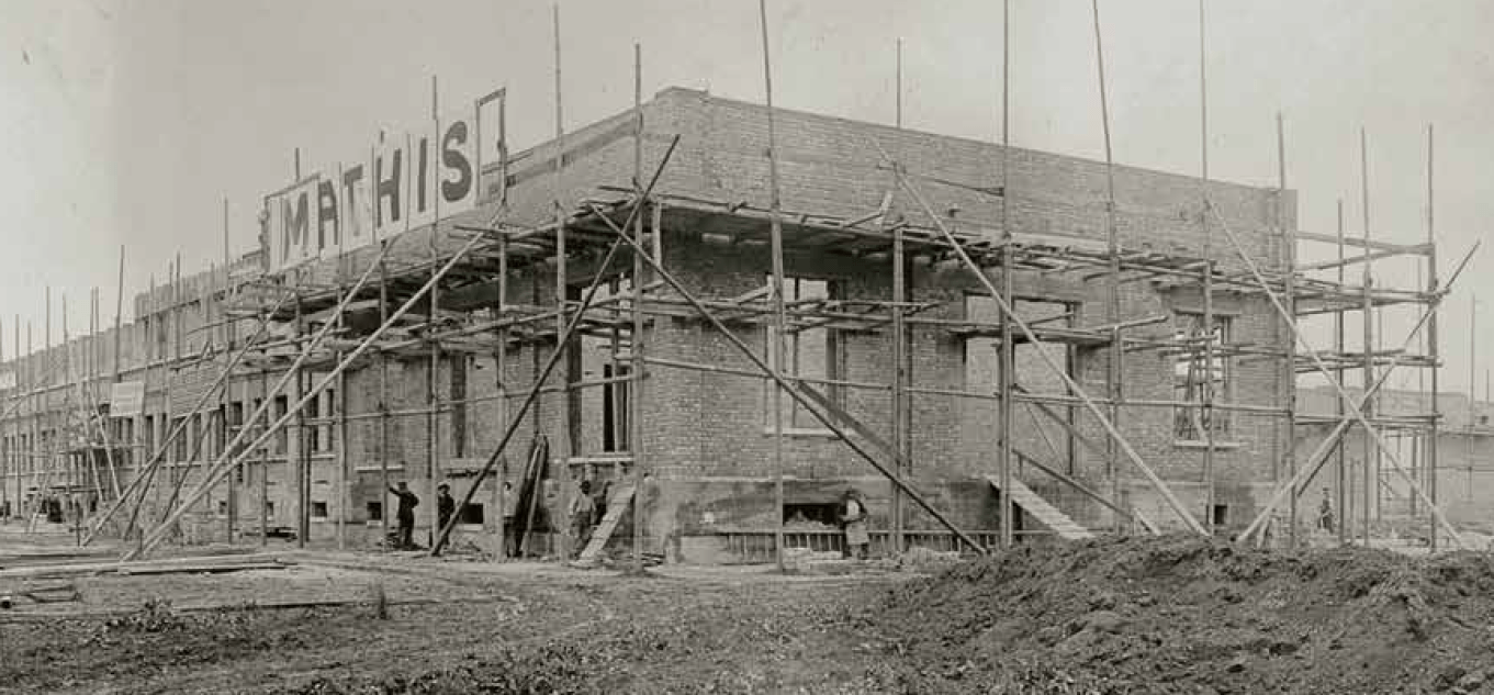 Un mois, un garage Citroën, Strasbourg, par le Dr Danche