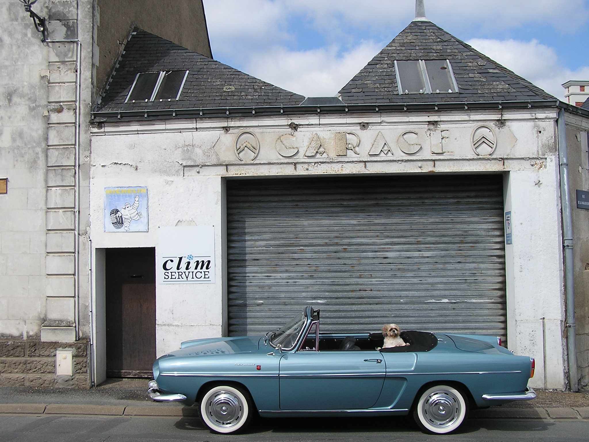Un mois, un garage Citroën, Maze, par le Dr Danche