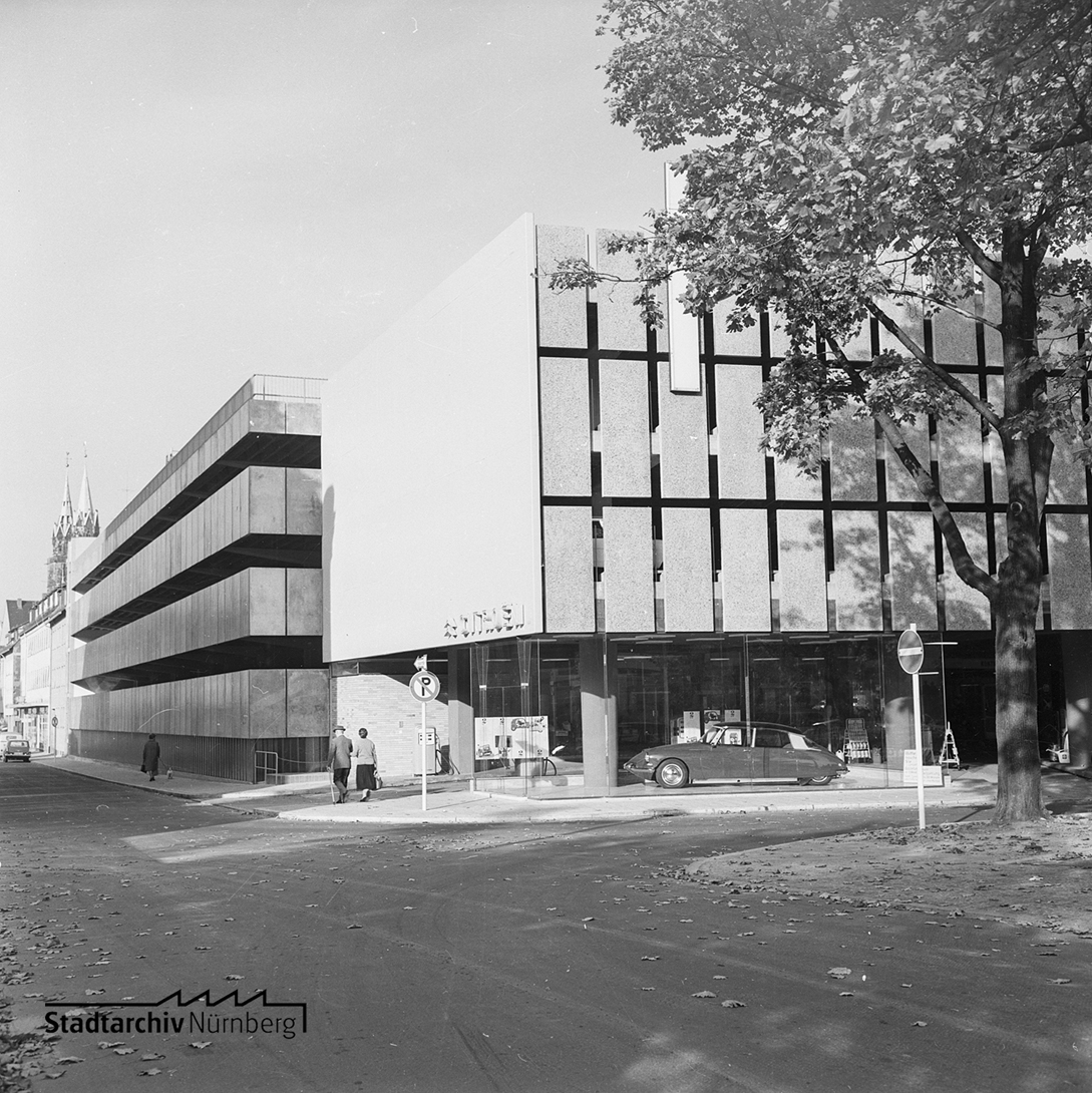 Un mois, un garage Citroën, Nuremberg, par le Dr Danche